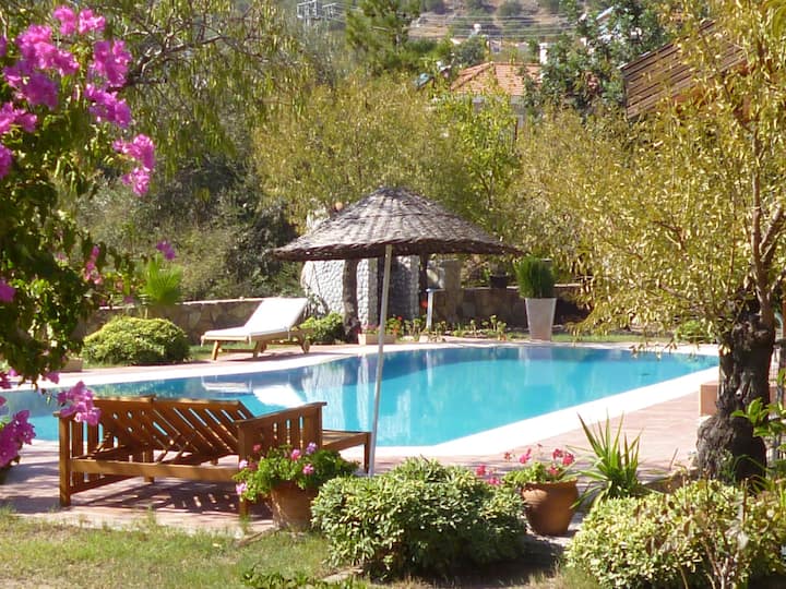 Mesudiye Köyünde Sessiz Ve Sakin Bölgede Villa - Datça