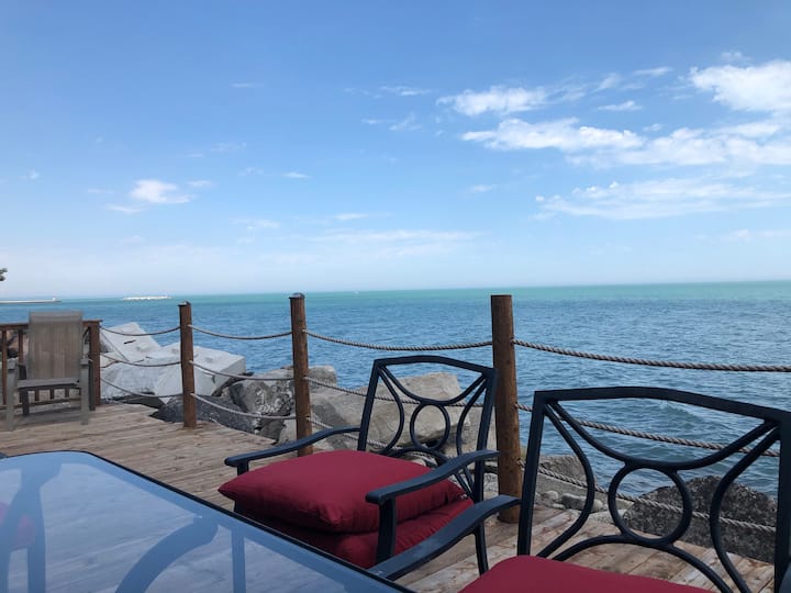 Entire Cottage! Wheatley Waterfront Retreat - Leamington