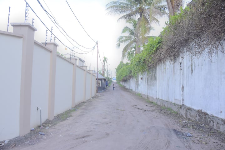 Chambre Et Salle De Bain Privée Parking Sécurisé - Kinshasa