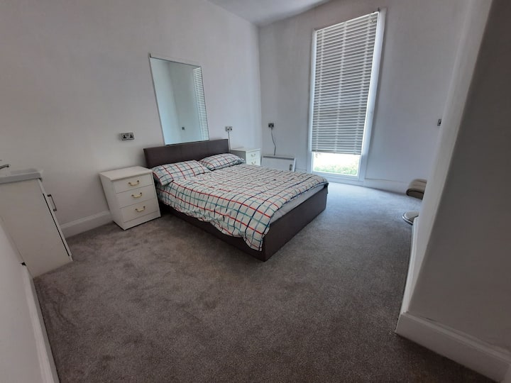 Private Room In Dawlish Centre - Dawlish
