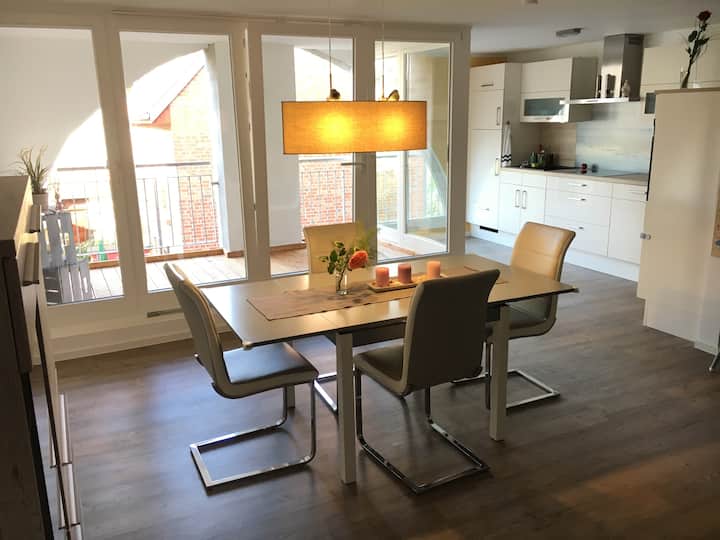 Stralsund Altstadt, 2-zi-wohnung Mit Loggia - Stralsund