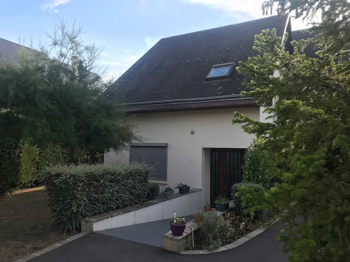 Rez De Jardin Indépendant Au Calme - Chartres