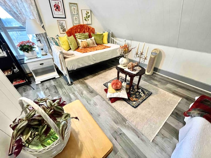 Downtown Charming L 2 Sunroom 2 Smarttvs W Gardens - 댈러스