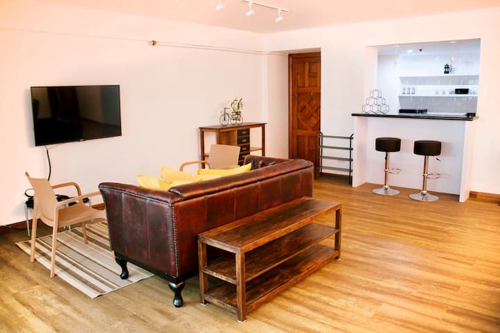 Hip & Quiet (#6c) 2br/2ba Apartment In Cbd - Manila