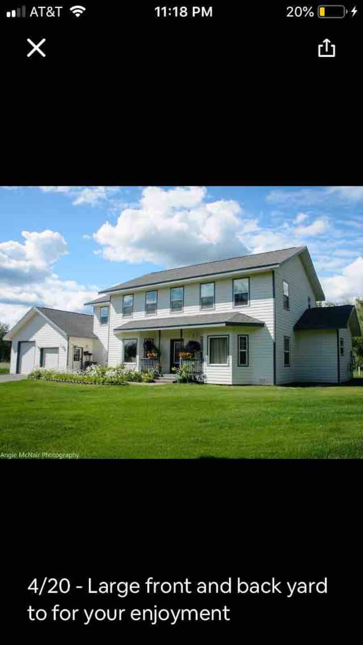 Scoresby House - Entire Upper-level Guest Suite - Palmer, AK