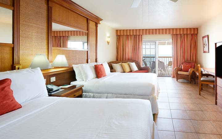 Fort Young Hotel - Deluxe Oceanfront Room - Roseau