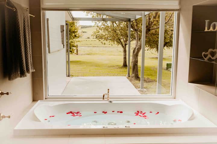 "White Cottage" Jamberoo - Jamberoo