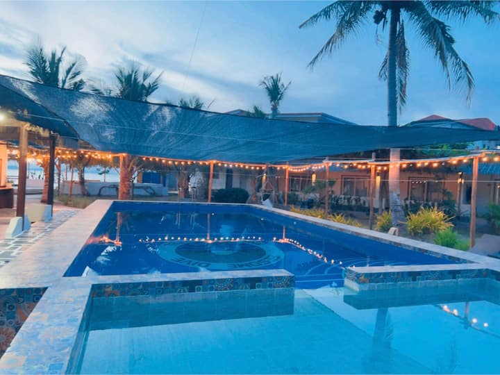 The Room Had Beachside With Morocan Style Pool - Bauan