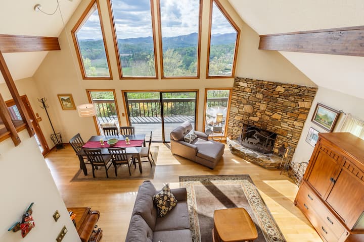 Gorgeous Mountain View & Sparkling Clean - Brevard, NC