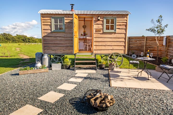 Cwt Bugail Bedo- Bedo Shepherd's Hut On Anglesey - Rhosneigr