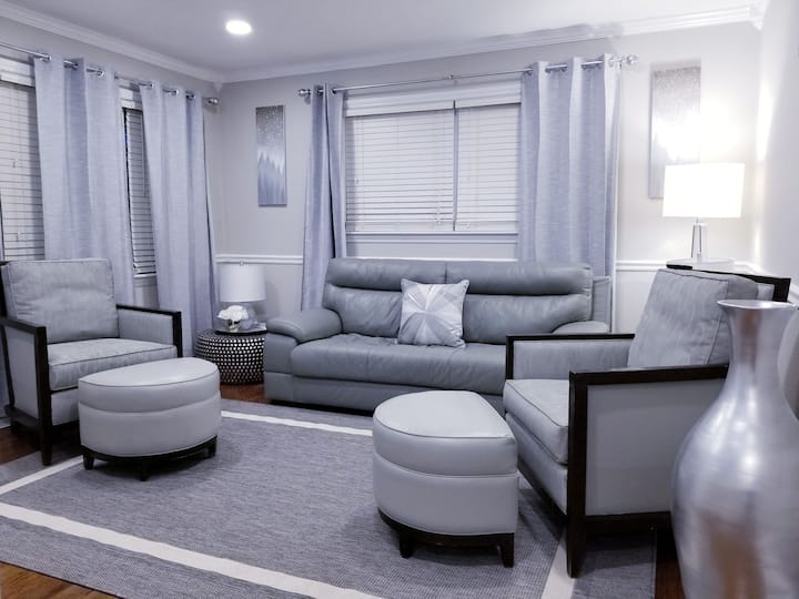 Greystone Is A Cheerful 3 Bedroom, 1.50 Bath Home. - Charlotte, NC