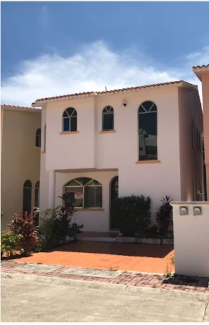 Hermosa Casa En Playa Del Carmen - Playa del Carmen