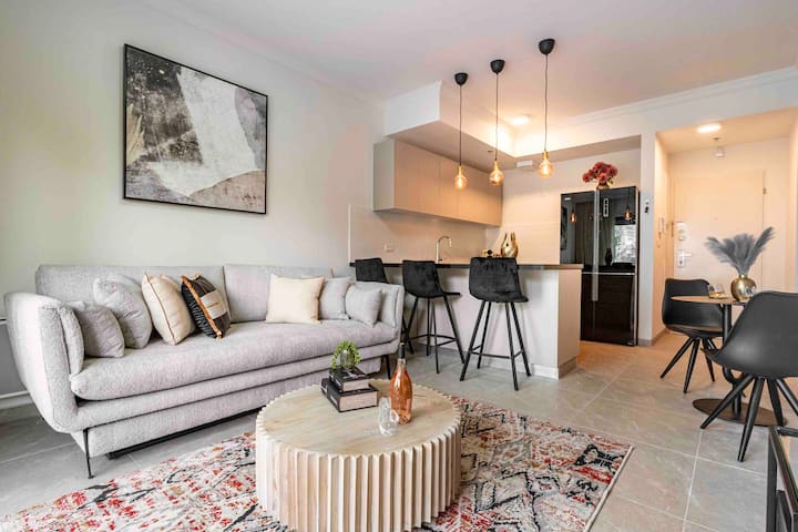 Sleek 1 Br Haneviim St-view Apt With Sunny Balcony - Jérusalem