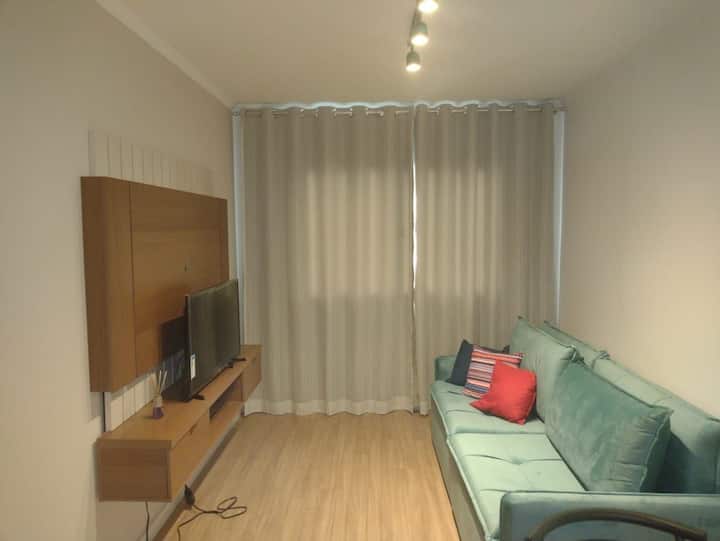 Apartamento Pé Na Areia, 2 Dorm. Guilhermina Pg - Praia Grande