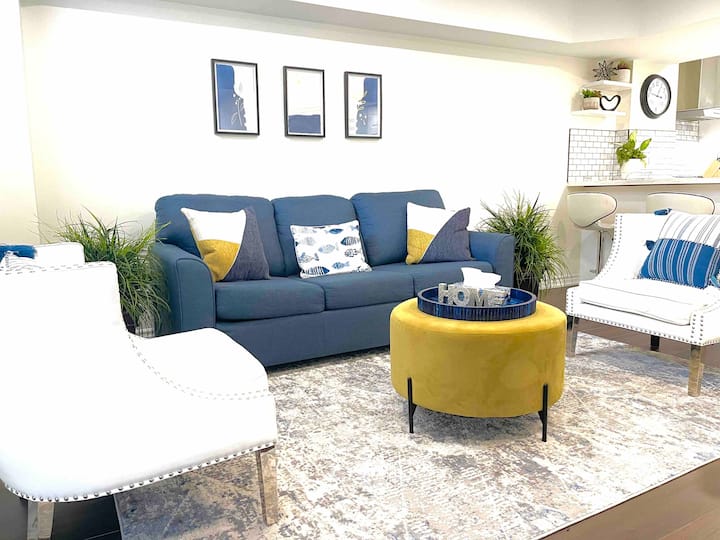 Luxury Escape Apt To Relax With Kitchen & Parking - 亞積士