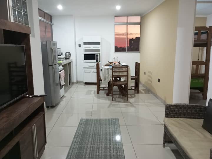 Departamento 5to Piso, Amoblado, Céntrico, Seguro - Trujillo, Peru
