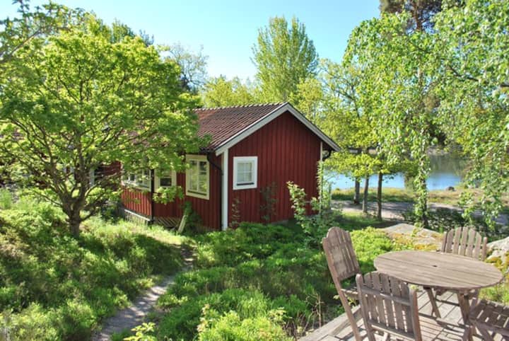 Hus Med Havsutsikt, Nära Stockholm! - Dalarö