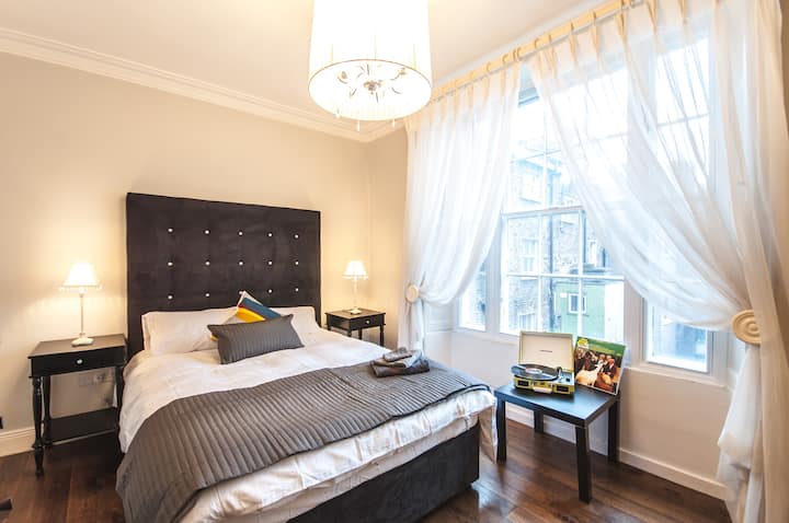 Chic And Central 1 Bedroom Condo - Dublín