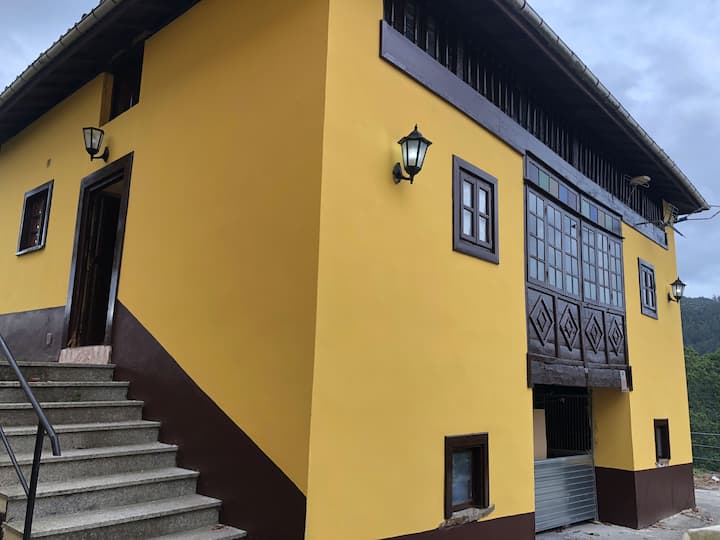 Casa Vacacional En Plena Naturaleza - Salas