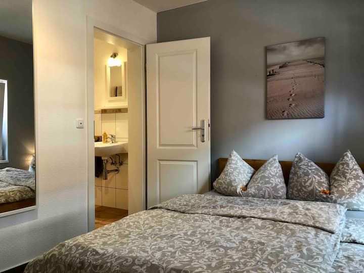 Tiny Zimmer (1,40m Bett) Im „Glücksgriff“ - Glückstadt