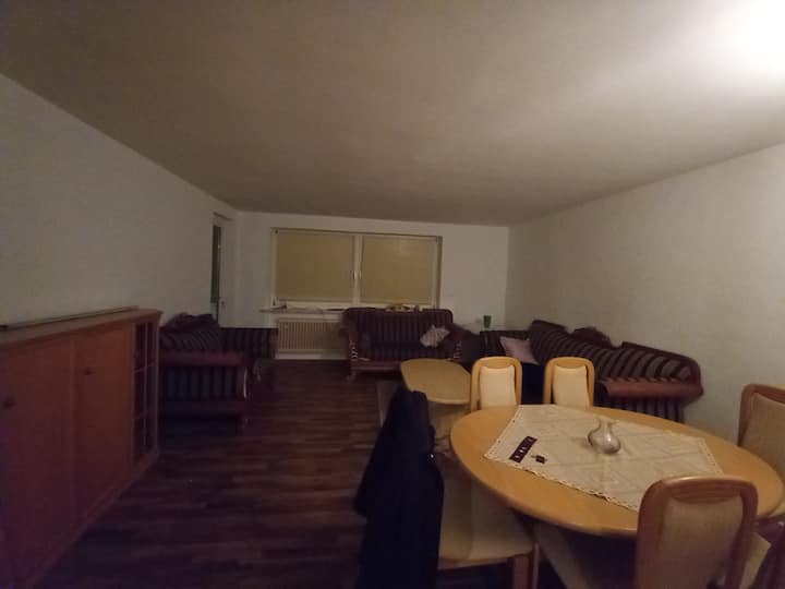 Möblierte 3 Zimmer Wohnung Neben Flughaven - Braunschweig