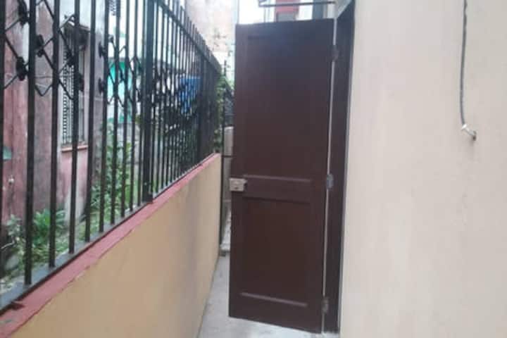 Giselle’s Apartment+ Solar Panels - Havana