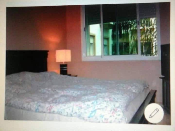 1 Chambre Double Avec Salle De Bain Privée. - Casablanca
