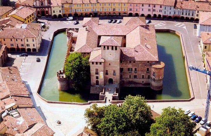 A Suberb 5 Bedroom Farmhouse - Provincia di Piacenza