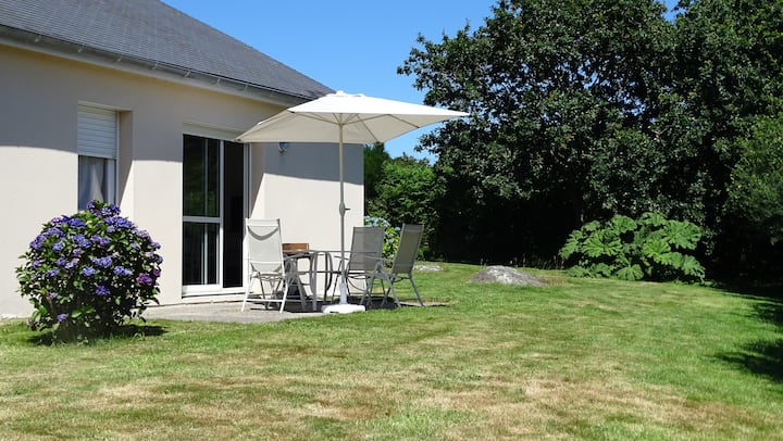 Côte De Granit Rose, Mer Et Campagne - Lannion