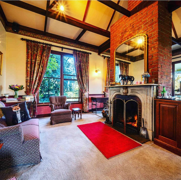 Beautiful Old World Adelaide Hills Lodge - Charleston