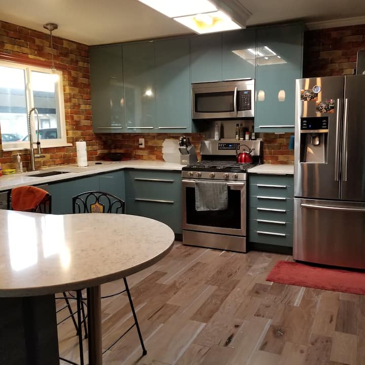 Simple Condo #B In Amazing Location - Salt Lake City, UT