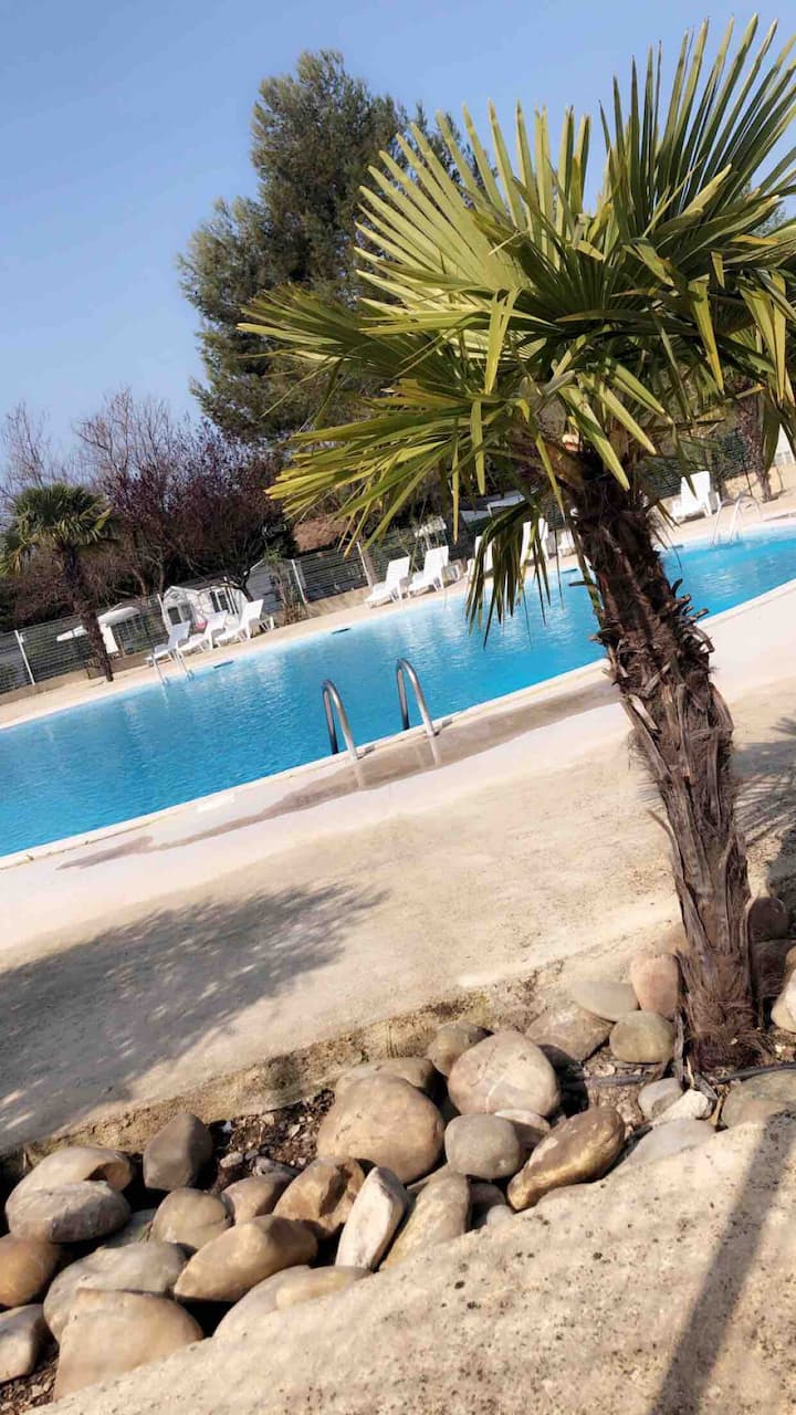 Mobile Home Clim Terrasse Jardinet Sans Vis-à-vis - La Roque-d'Anthéron