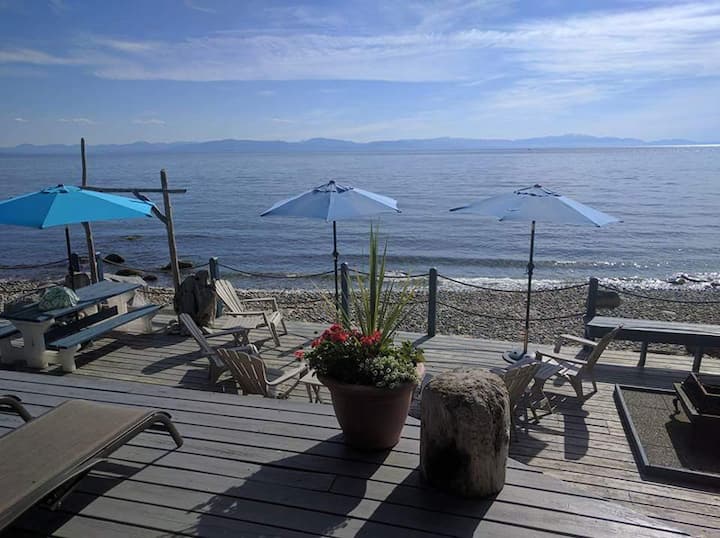 Beachside : Cottage, Hot Tub, Beach - Sechelt