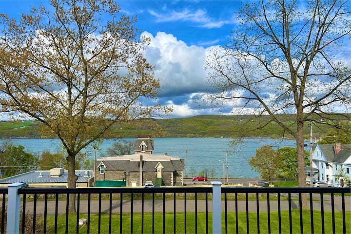 Riley Red Inn~ Seneca Lake - Watkins Glen State Park, Watkins Glen