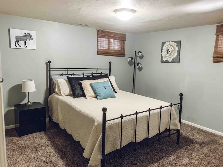 Cozy, Family-friendly Basement Apartment - Salt Lake City, UT