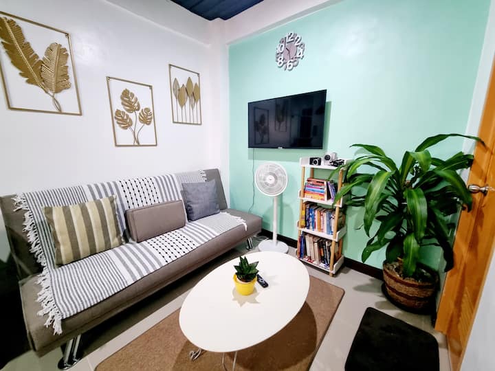 Urbanstay Antipolo - 1bedroom W/ Kitchen & Parking - Antipolo