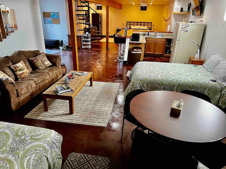 *10min To Town*king+2 Queens*hunt*parking - Dillon, MT