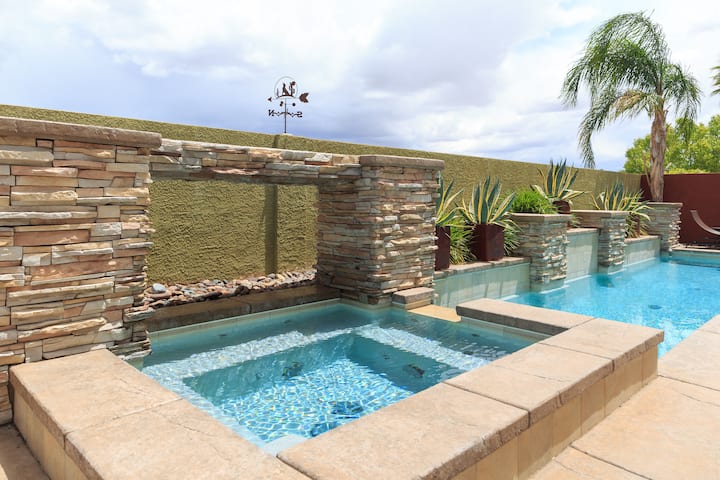 Long Term Only: Quiet Vegas Villa W/private Pool - Las Vegas, NV