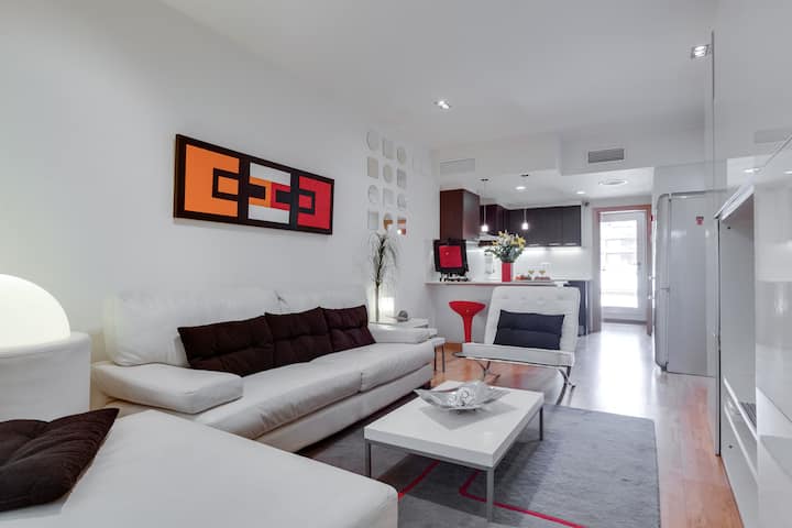 Bright 1 Bedroom Apartment With Private Terrace - Barcelona