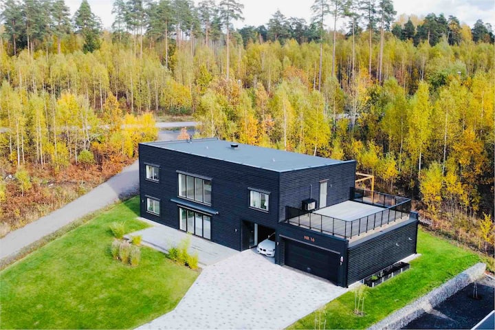 Unique Two Br Villa + Jacuzzi 10 Mins To Växjö - Alvesta