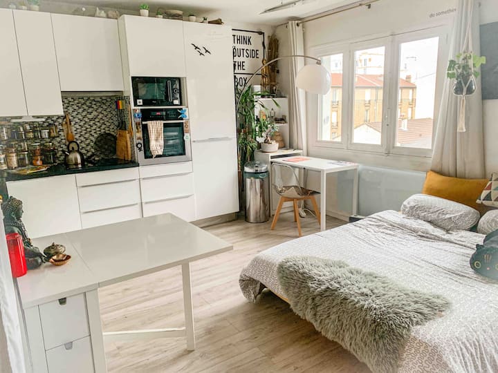 Le Nid Du Lion, 2 Pièces, Moderne, Lumineux, - Boulogne-Billancourt