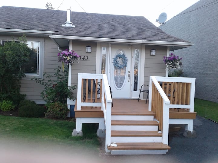 Cosy Home Close To Beach In Parksville - Parksville