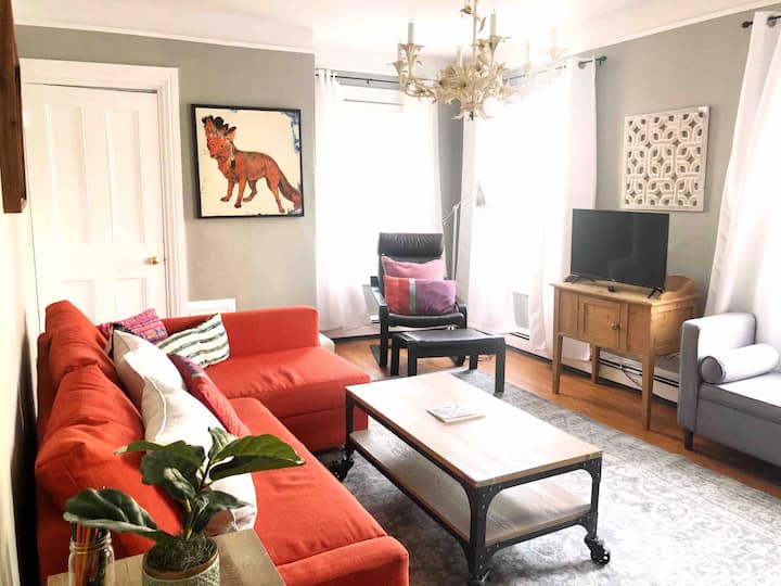 Charming East-side Getaway - 5 Min Walk To Brown - Providence, RI