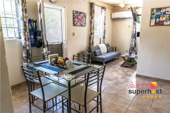 Cozy Quaint One Bedroom - Entire Space - Nassau