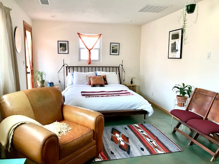 Artist Casita- Walk To Nob Hill And Unm! - Albuquerque, NM