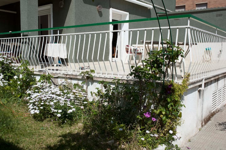 Apartamento Con Terraza Y Jardín - Segur de Calafell