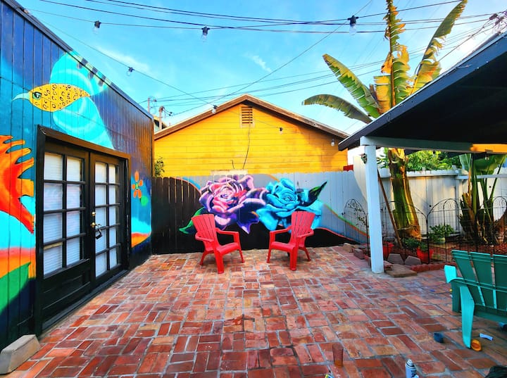 Super Cute House With Parking - Long Beach, CA