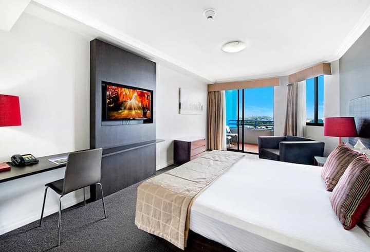 Top Floor Studio+balcony Mantra On Queen Building - Brisbane
