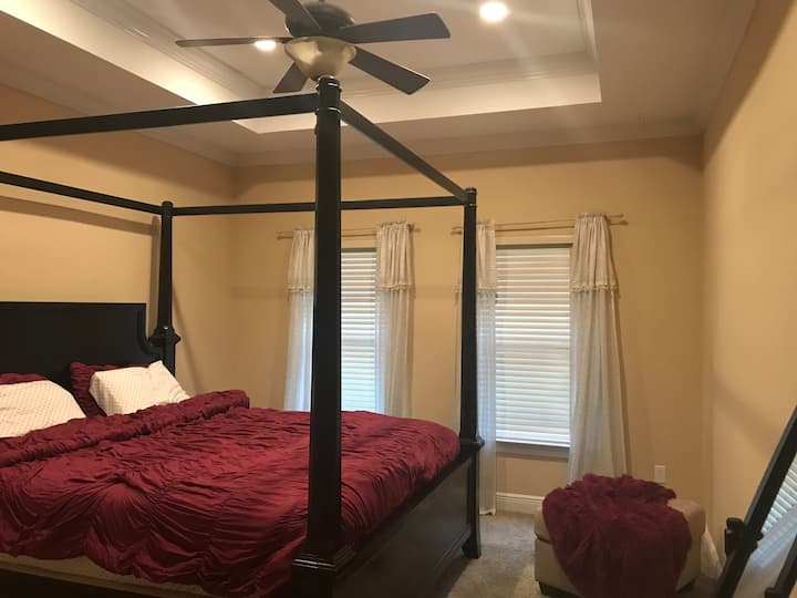 Tallahassee Cozy 3 Bedroom Haven - Tallahassee, FL