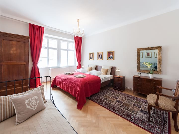 Allegro Large 2-bedroom Apartment Near Judenplatz - Vienna